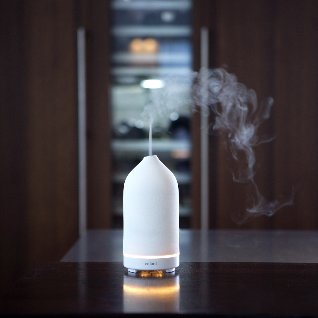 White Essential Oil Diffuser for Aromatherapy | volant